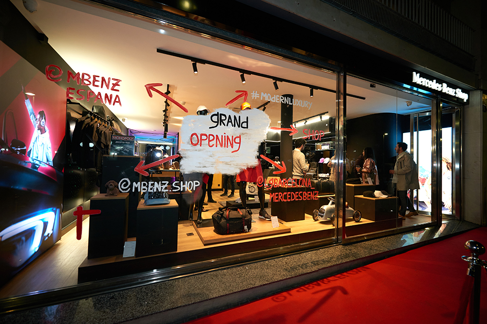 LG Barcelona abre la primera Mercedes-Benz Shop en España - StarXperience